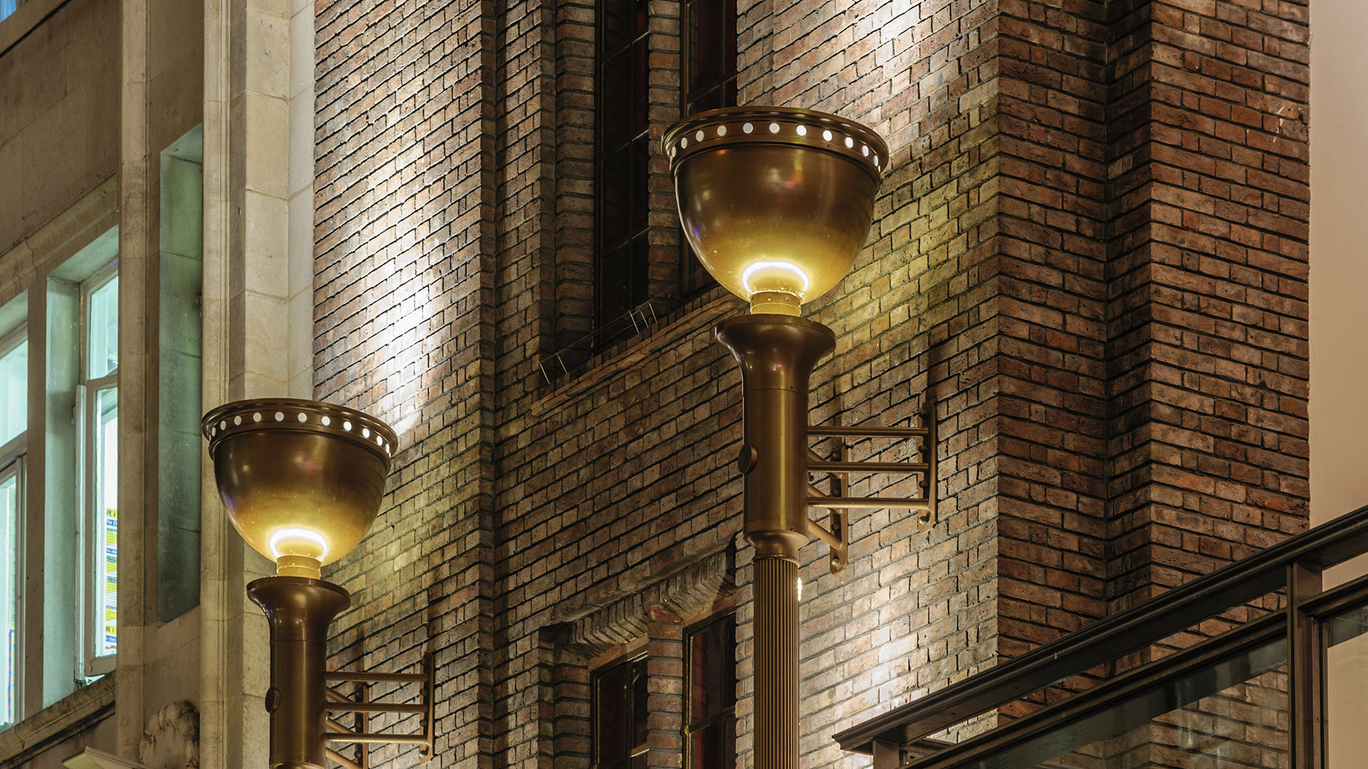 Fiber Optic Lighting | LED Lighting | UFO Lighting